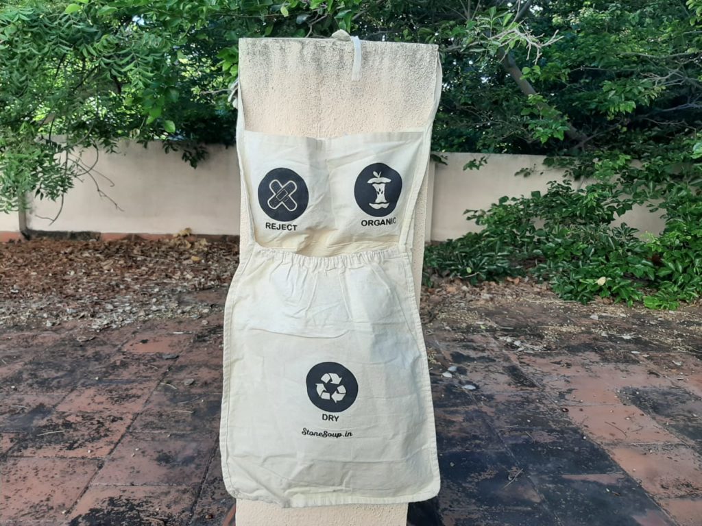 Car Waste Segregation Hanger – Paalaguttapalle Bags